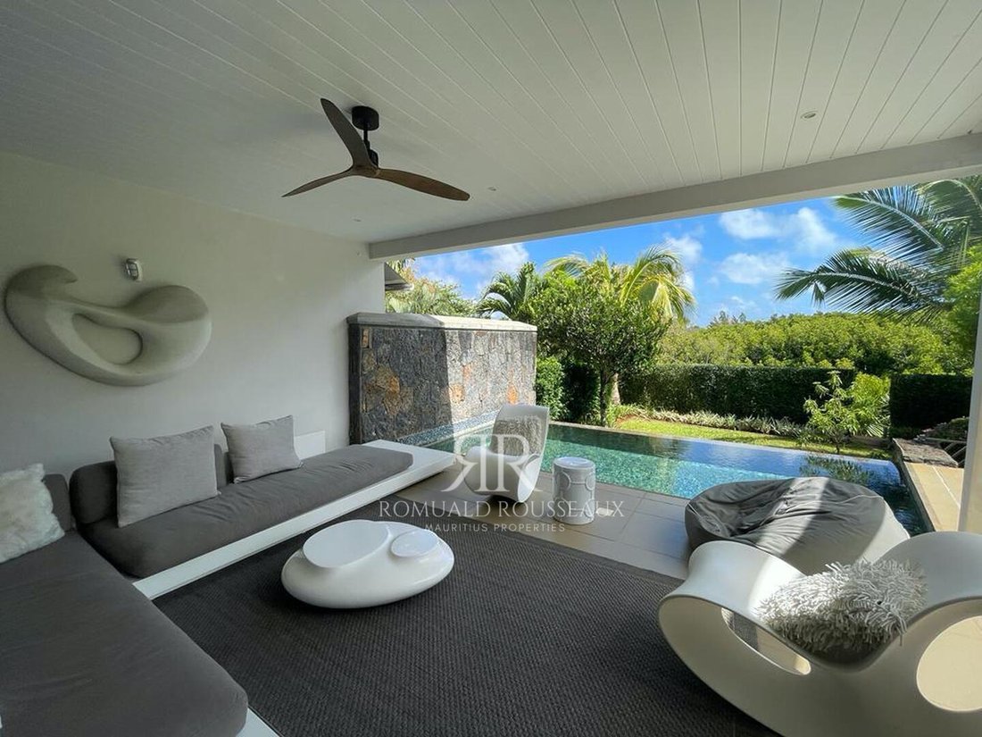 Elegant Two Level Villa With Private Pool And Garden In Mauritius For ...