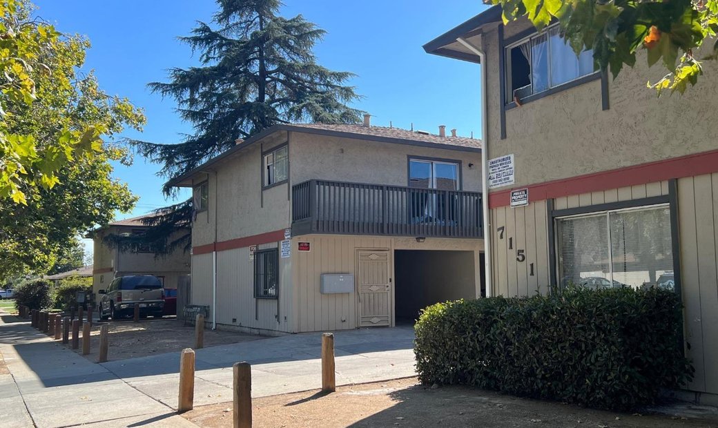 Multi Family In Gilroy Dans Gilroy, Californie, états Unis à Vendre (16749016)