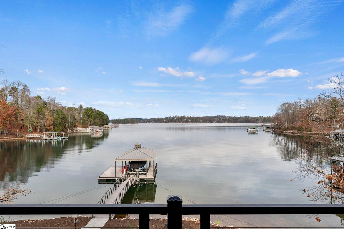 Residential Seneca En Seneca, Carolina Del Sur, Estados Unidos En Venta ...