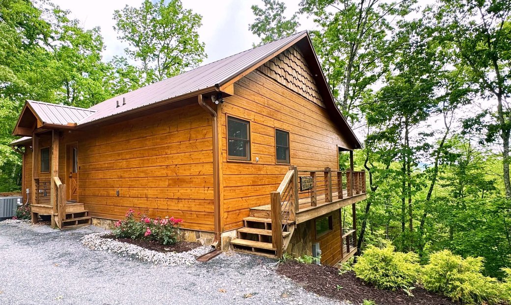 Frieden Und Ruhe Erwarten Sie In Mineral Bluff, Georgia, Vereinigte ...