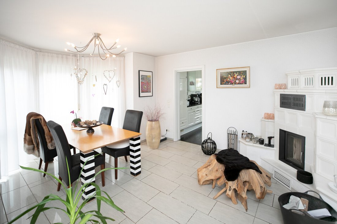 Private Family Oasis With Elegant Architectural In Rödermark, Hessen ...