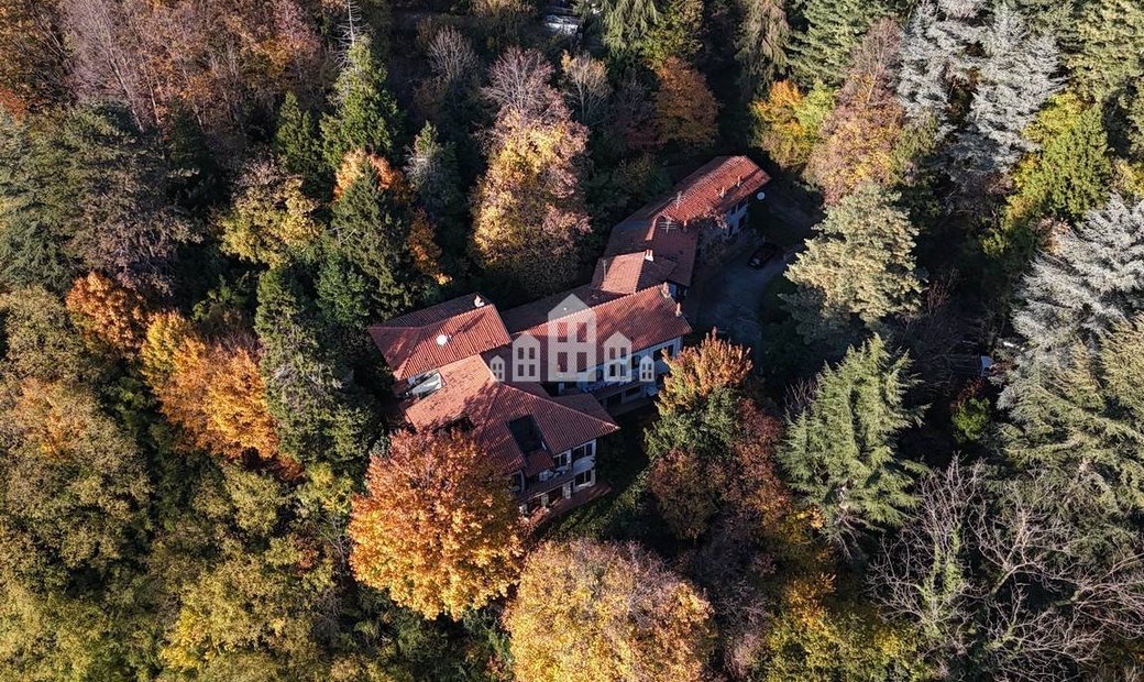 Villa For Sale In Castellamonte In Castellamonte, Piedmont, Italy For ...