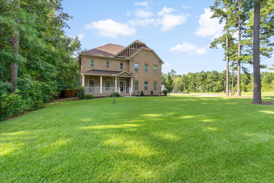 4 Bedrooms Single Family In Moncks Corner, South Carolina, United ...