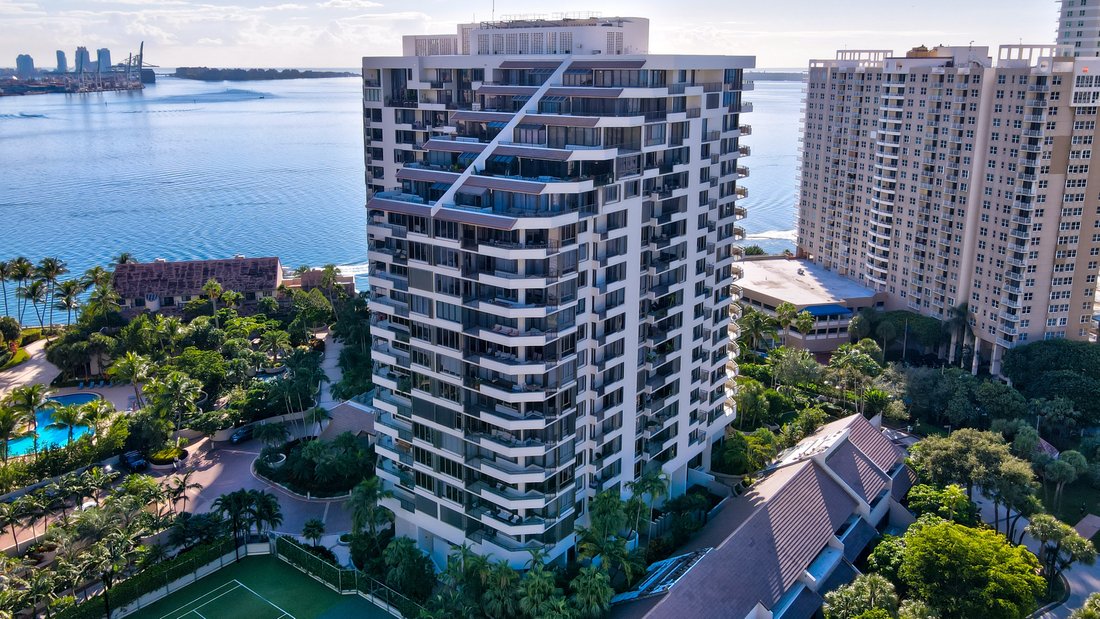 520 Brickell Key Dr, Miami, Fl, 33131 In Miami, Florida, United States ...
