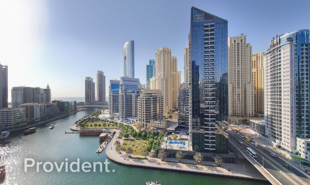 Vue Complète Sur La Marina | Loué | Dans Dubaï, Dubaï, émirats Arabes ...