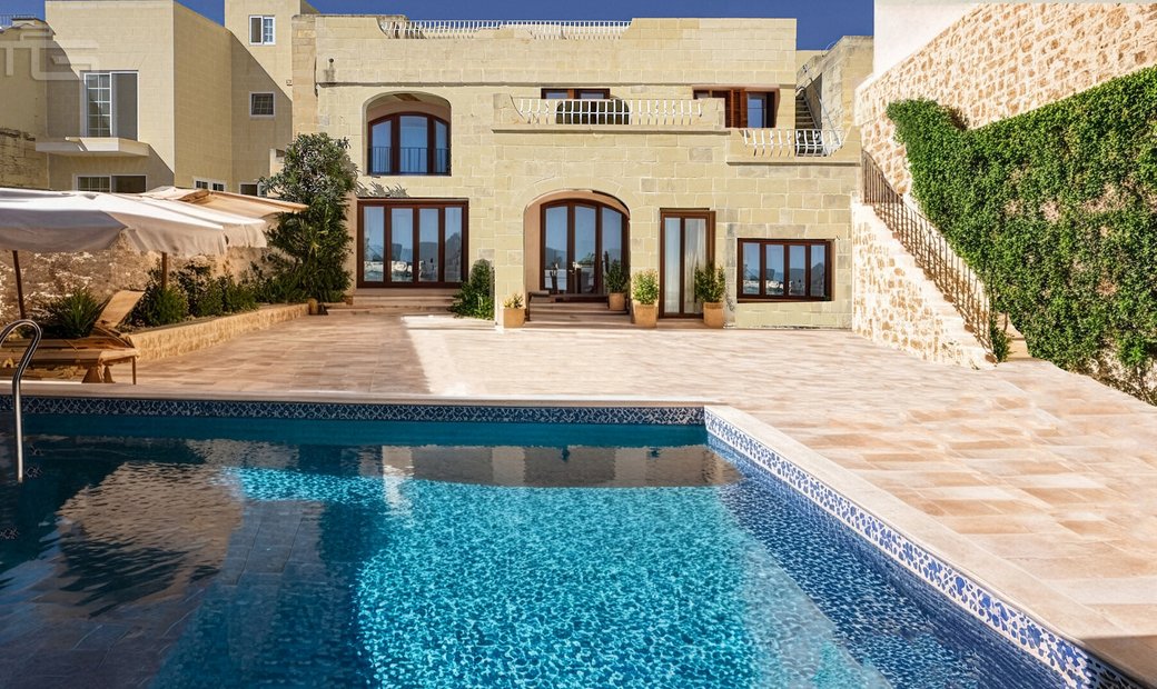 San1051 Large And Spacious Converted 7 Bed Farmhouse With In Sannat ...