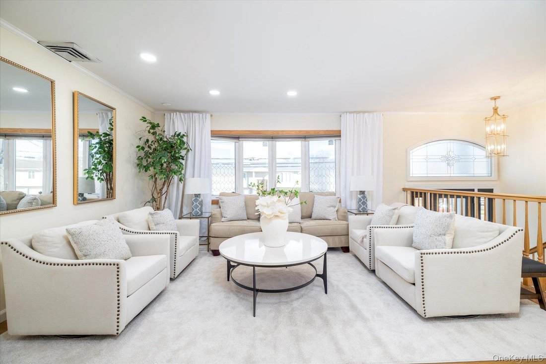 2970 Bond Drive, Merrick, New York, Dans Merrick, état De New York ...