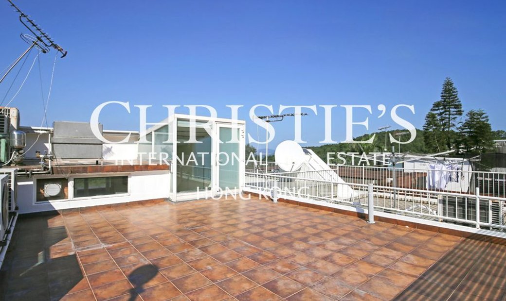 Capital Villa In Hong Kong, Hong Kong For Sale (16765905)