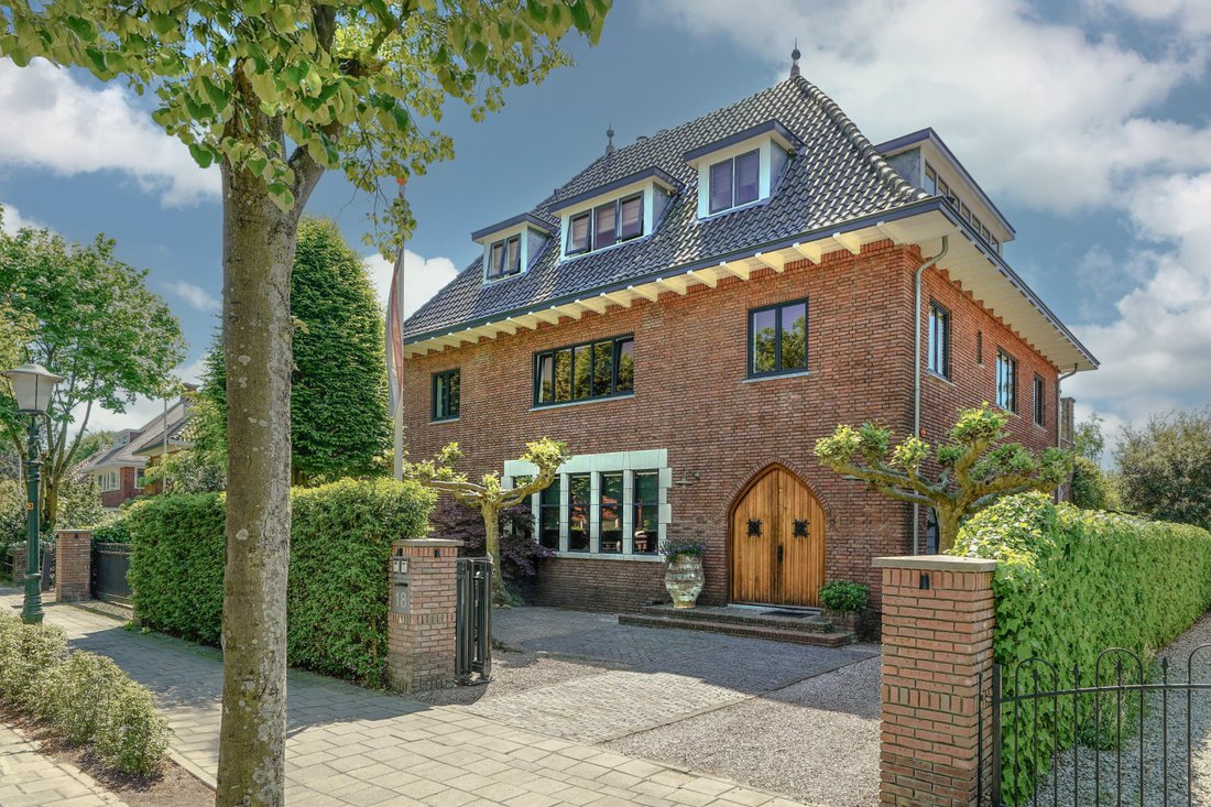 Luxurious Family Home With Energy In Wassenaar, South Holland ...