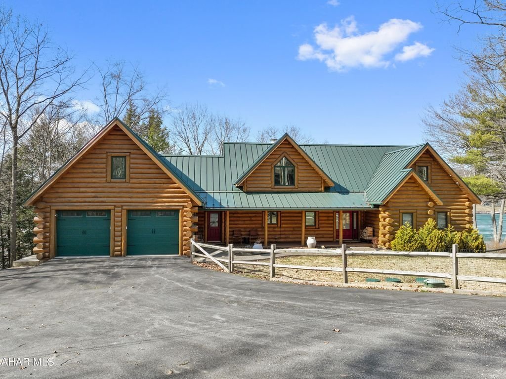 Custom Log Estate With Remarkable In Indian Lake, Pennsylvania, United ...