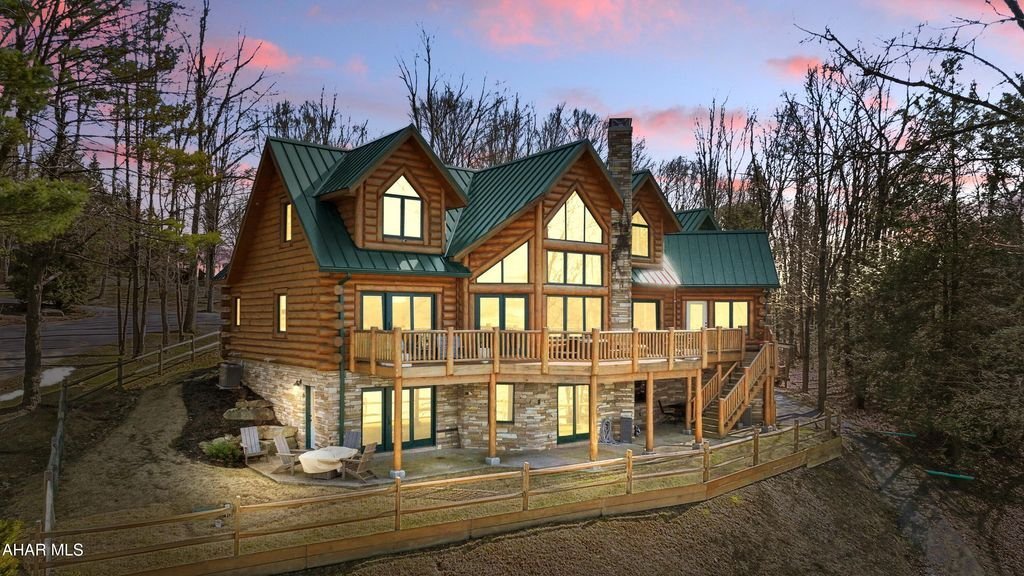 Custom Log Estate With Remarkable In Indian Lake, Pennsylvania, United ...