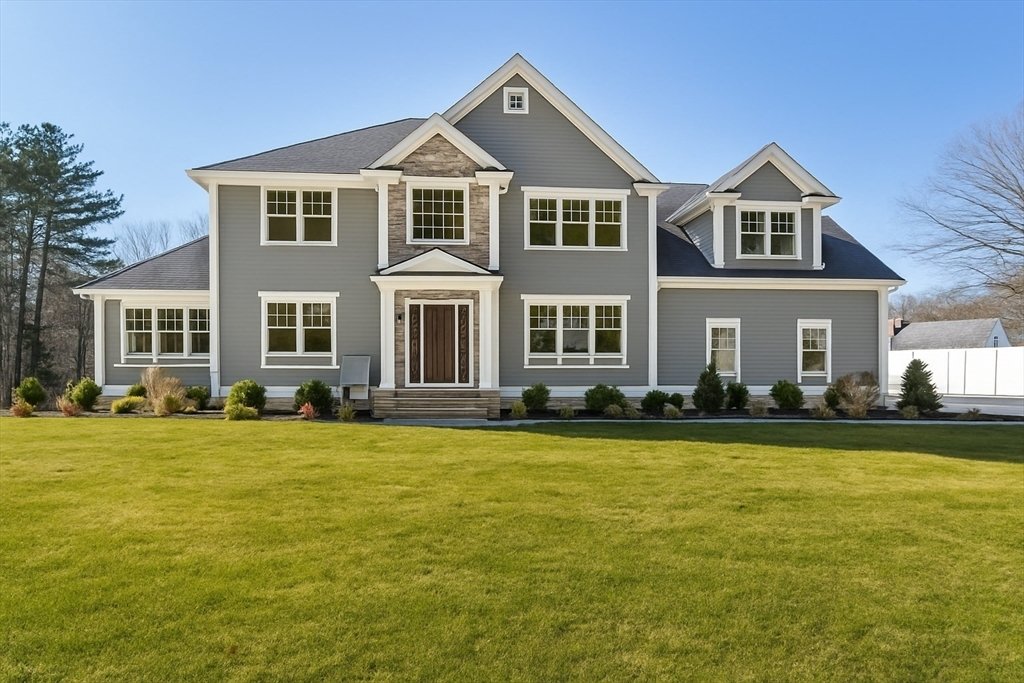 Classic New England Style Meets In Rowley, Massachusetts, United States ...