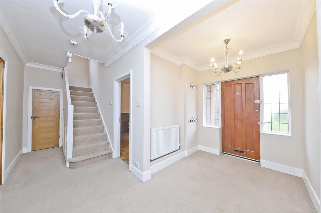 Moss Close, Pinner En Pinner, Inglaterra, Reino Unido En Venta (16767938)