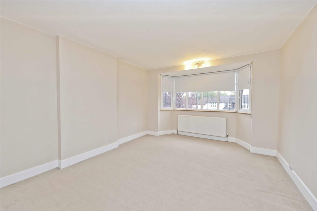 Moss Close, Pinner En Pinner, Inglaterra, Reino Unido En Venta (16767938)