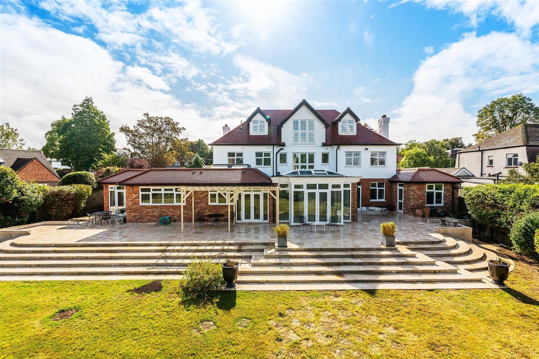 7 Bed House Detached In Ewell, England, United Kingdom For Sale (16767880)