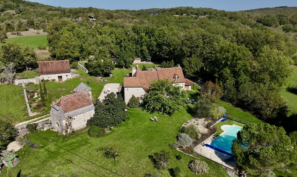 Authentic Restored Farm 2 Free Houses 250 M2 In Cajarc, Occitanie ...