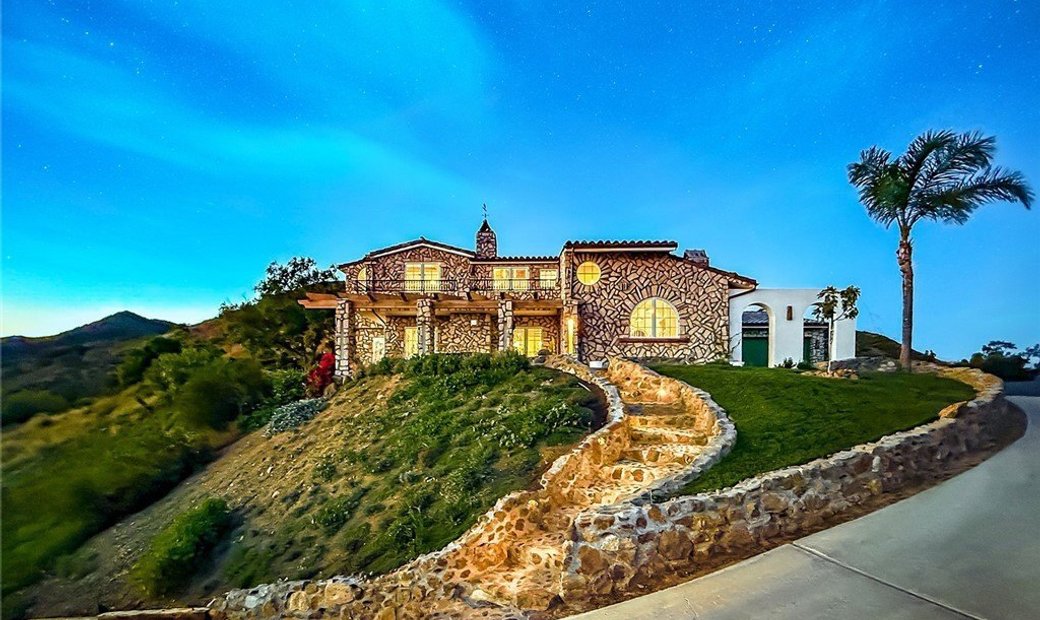 A Private Malibu Masterpiece By Apel In Malibu, California, United ...