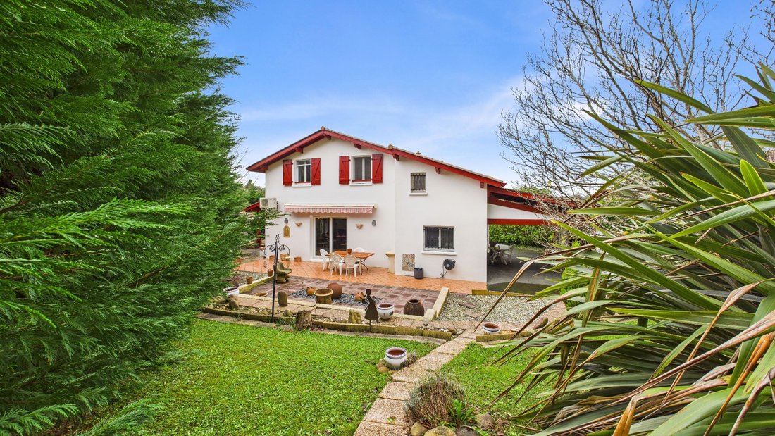 Maison Individuelle F4 En In Cambo Les Bains, Nouvelle Aquitaine ...