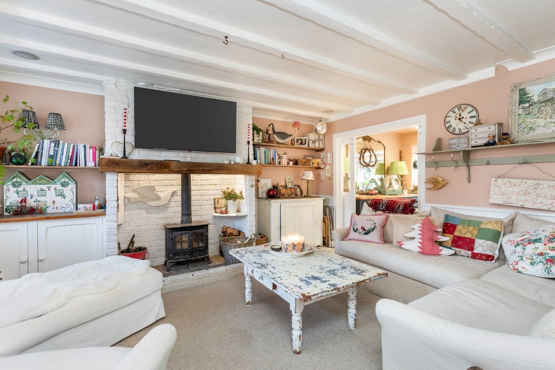 House Horsham In Horsham, England, United Kingdom For Sale (16771797)