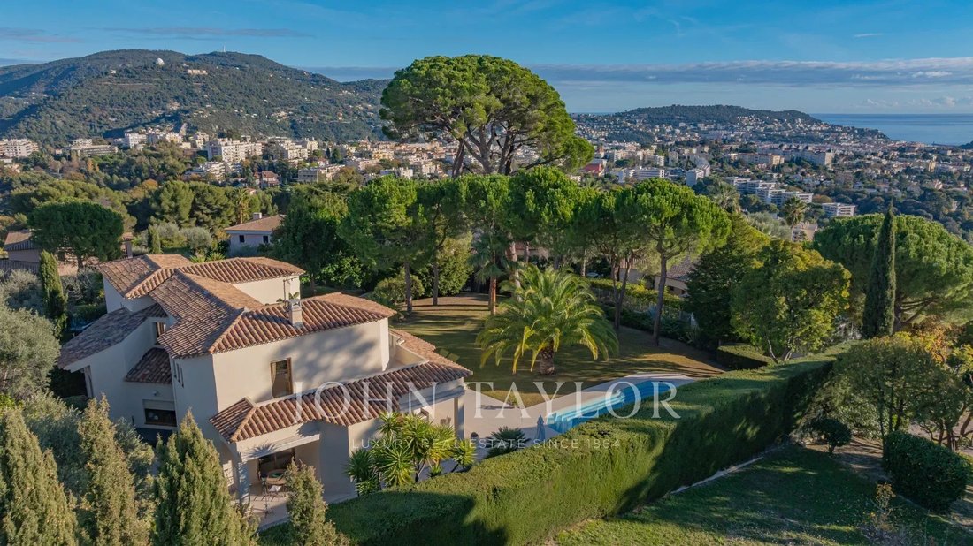 Provençal Villa In Absolute In Nice, Provence Alpes Côte D'azur, France ...