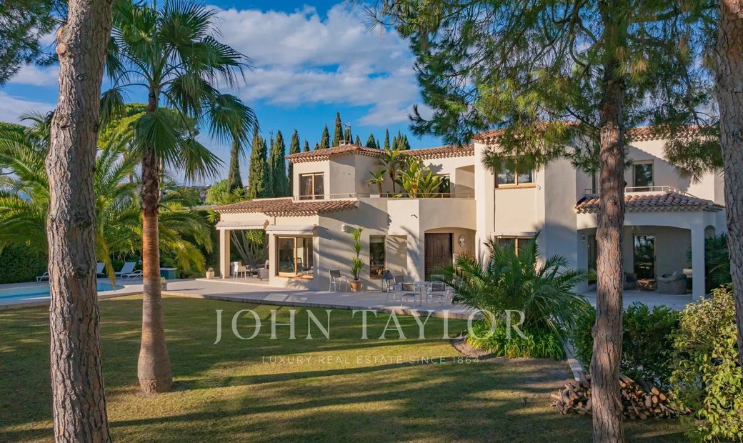 Provençal Villa In Absolute In Nice, Provence Alpes Côte D'azur, France ...