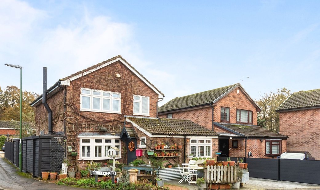 House Horsham In Horsham, England, United Kingdom For Sale (16771797)