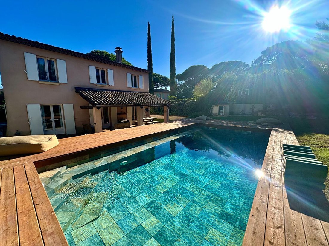 Dans Une Résidence Sécurisée, Dans Gassin, Provence Alpes Côte D'azur ...