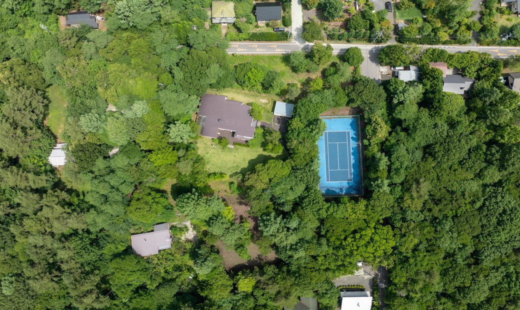 1000m Forest Road Fronting Villa Site With Tennis In Karuizawa, Nagano ...