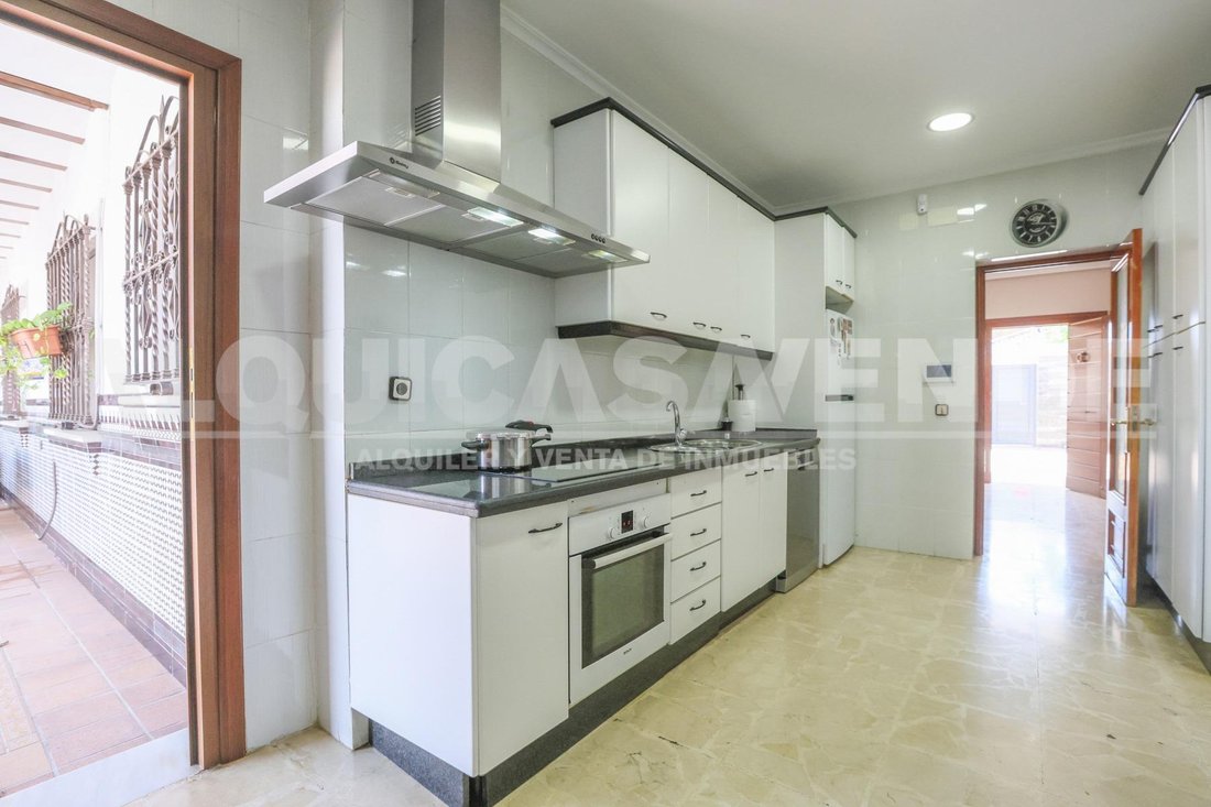 Sevilla Villa In Montequinto, Dos Hermanas, Spain For Sale (16782596)