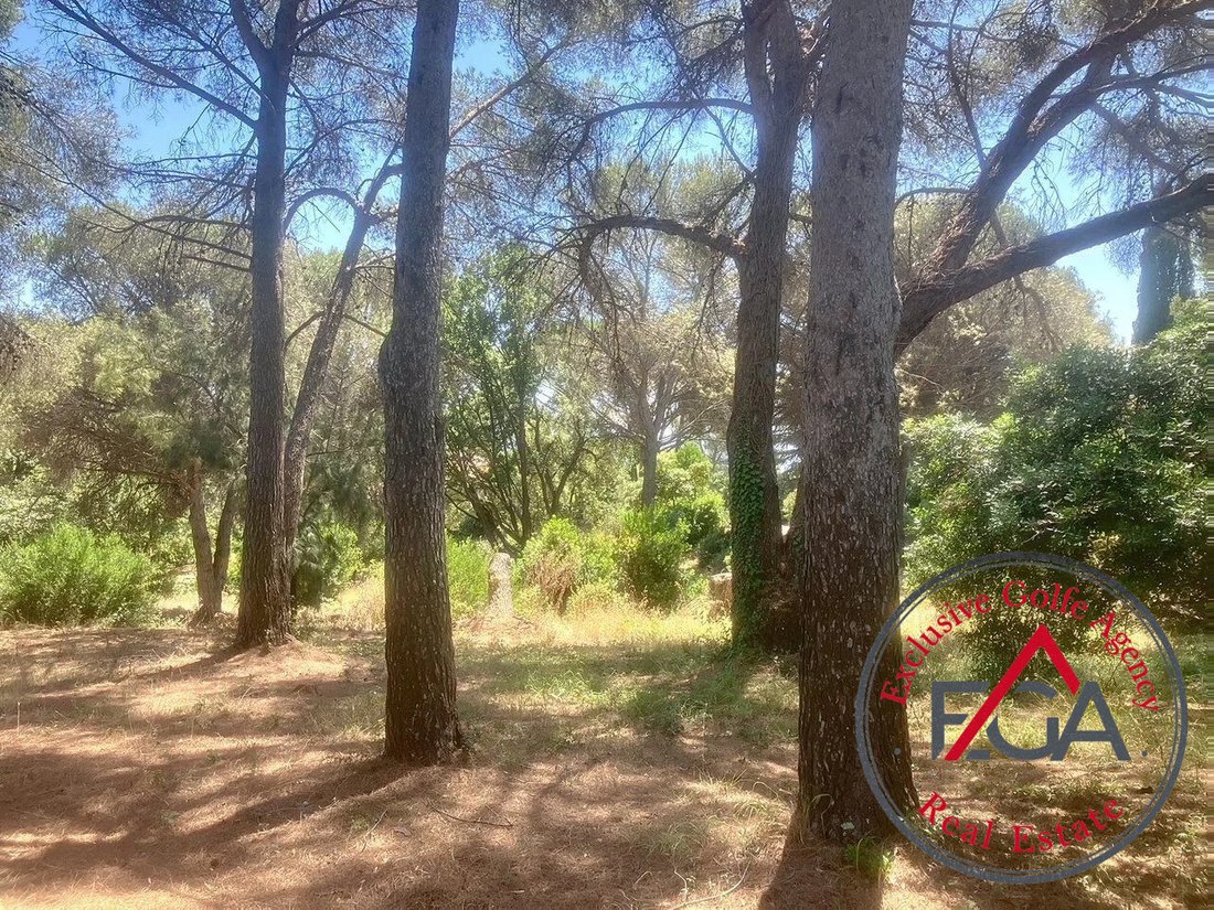 La Croix Valmer In La Croix Valmer, Provence Alpes Côte D'azur, France ...