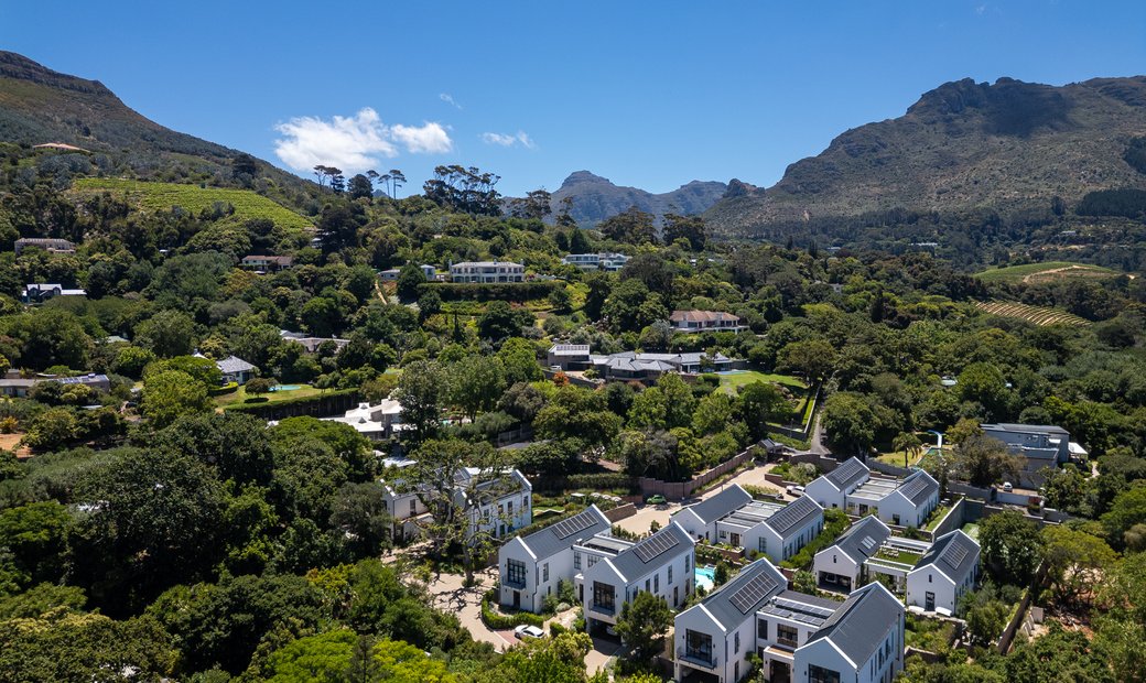 A Contemporary Constantia Masterpiece In Cape Town, Western Cape, South ...