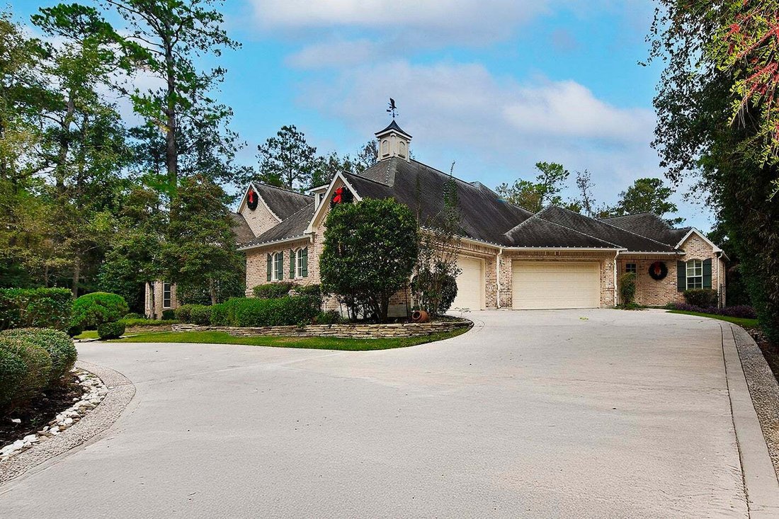 4 Bedrooms Single Family Detached In Spring, Texas, United States For ...