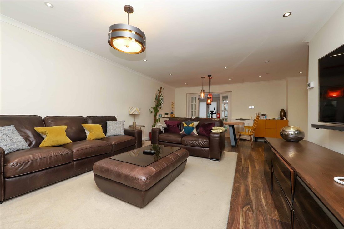 Ladygate Lane, Ruislip In Ruislip, England, United Kingdom For Sale ...