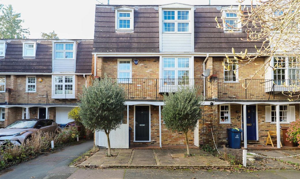 Westbury Lodge Close, Pinner Dans Pinner, Angleterre, Royaume Uni à ...