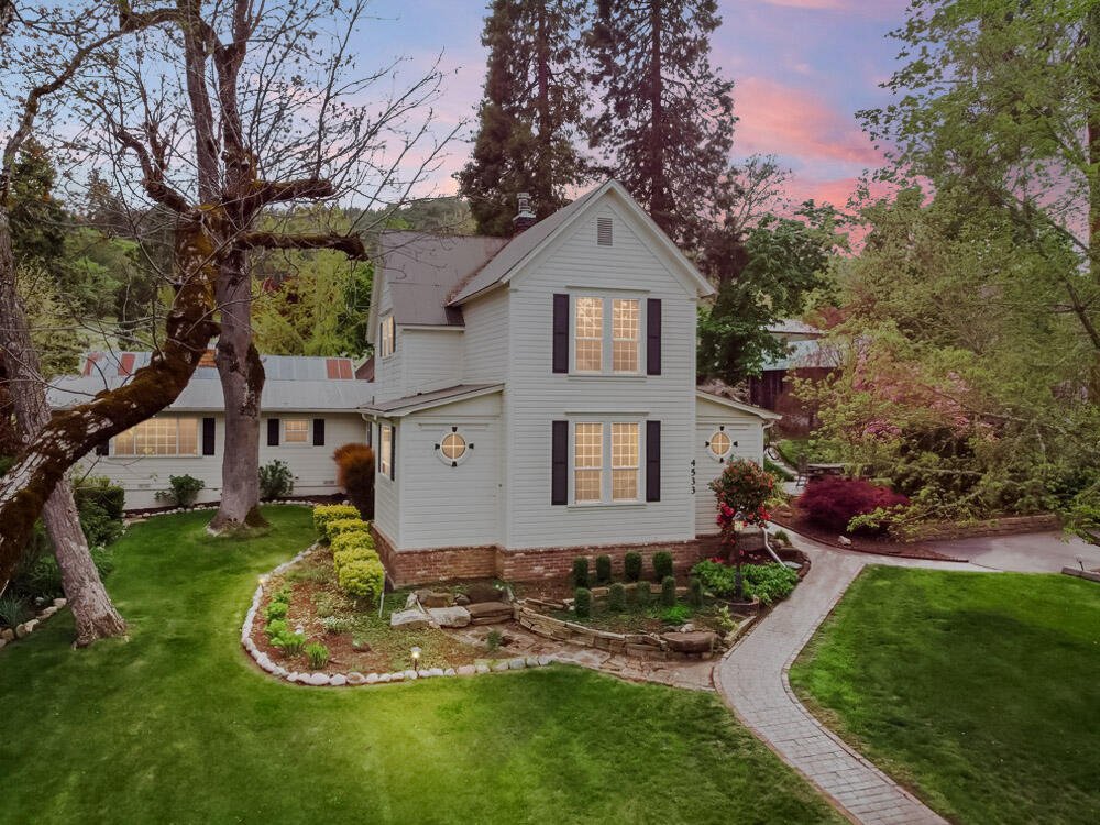 Single Family Residence In Central Point In Medford, Oregon, United ...
