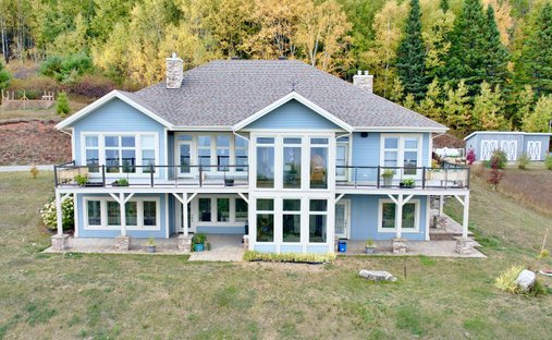 Luxury homes with balcony for sale in Nouvelle, Quebec, Canada ...