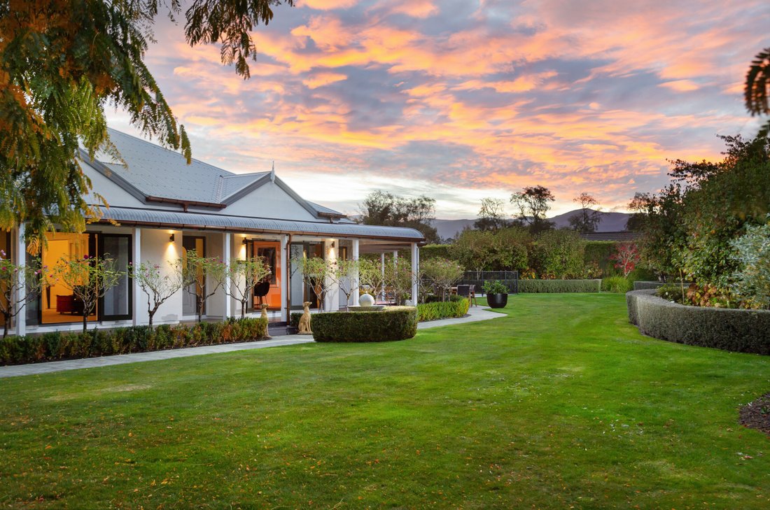 Heritage Charm Meets Modern En Greytown, Región De Wellington, Nueva ...