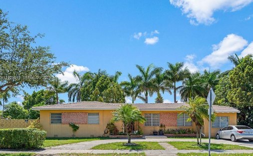 Listados Inmobiliarios de The Salazar Group Real Estate, LLC. - Coral ...