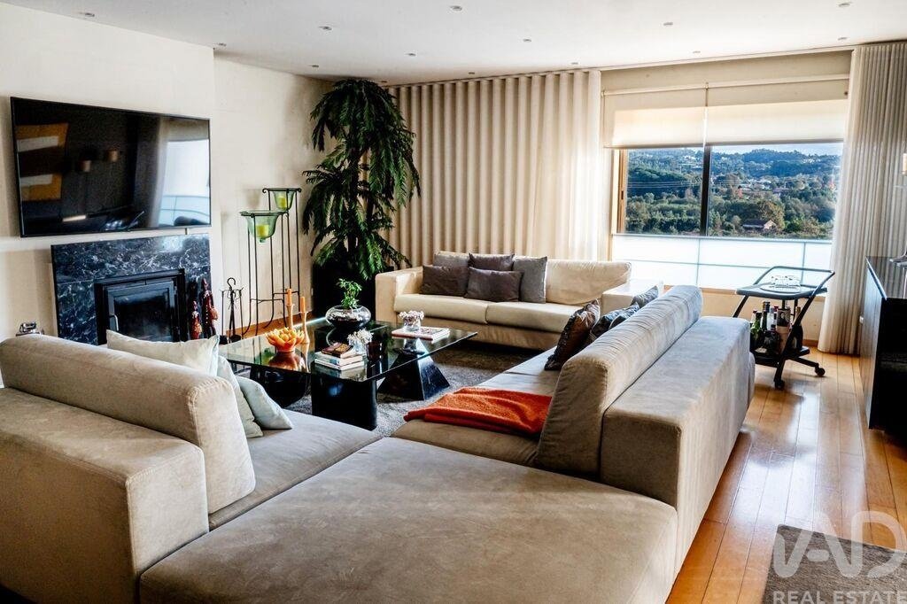 In Santo Tirso, Couto (Santa Cristina E Sao Miguel) E Burgaes, Distrikt Porto, Portugal Zu ...