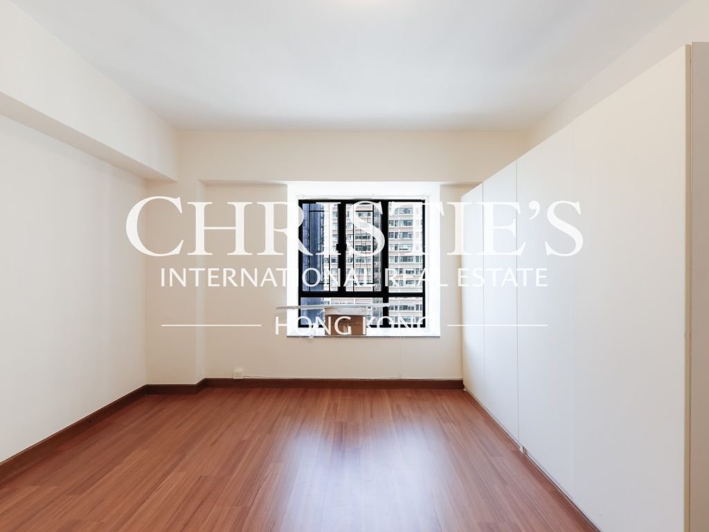 Excelsior Court In Hong Kong, Hong Kong For Sale (16807743)