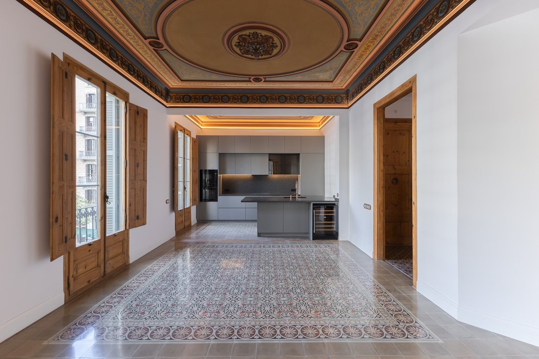 Exclusive Corner Apartment In The Heart Of In Eixample, Barcelona ...