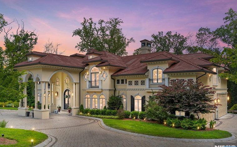 mansions with elevators