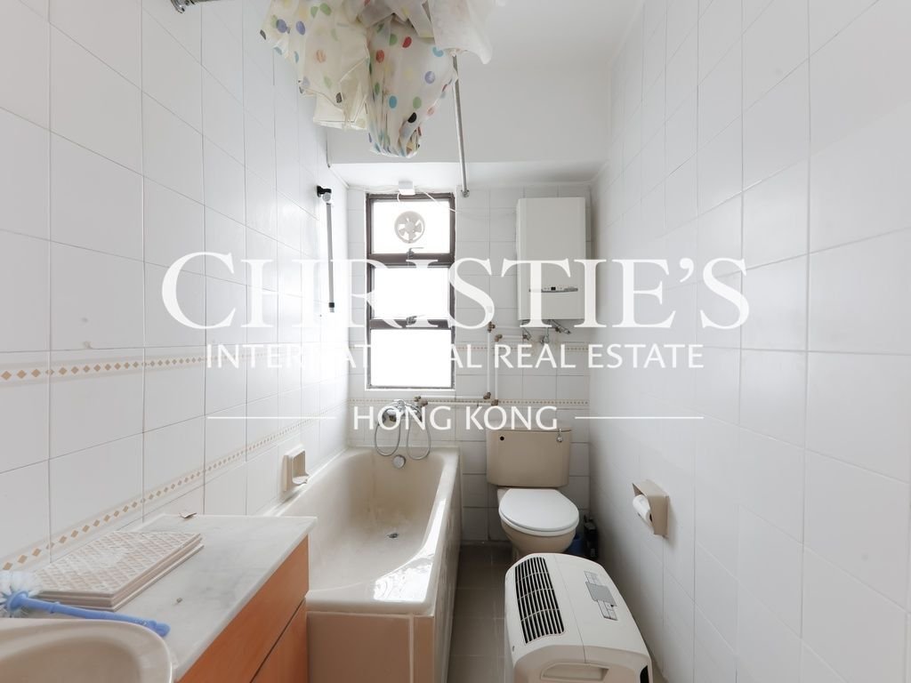 Excelsior Court In Hong Kong, Hong Kong For Sale (16807743)