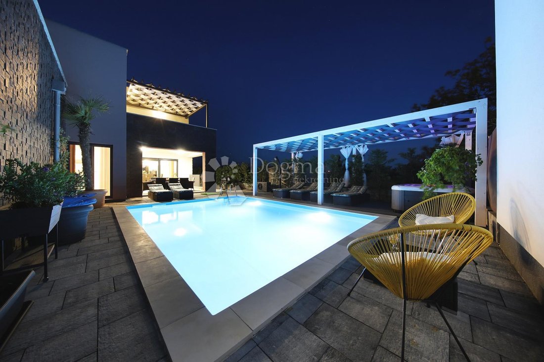 House Zaton, Nin, 603m2 In Zaton, Zadar County, Croatia For Sale (16801529)