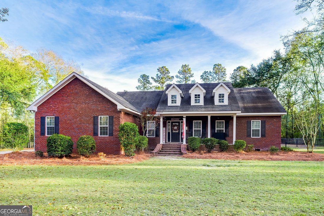 Single Family Residence In Ellabell In Ellabell, Georgia, United States ...