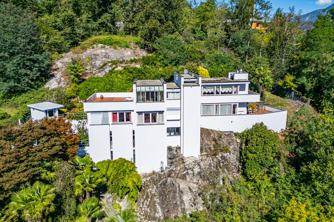 "The House On The Rock" With Breathtaking Views In Losone, Ticino ...