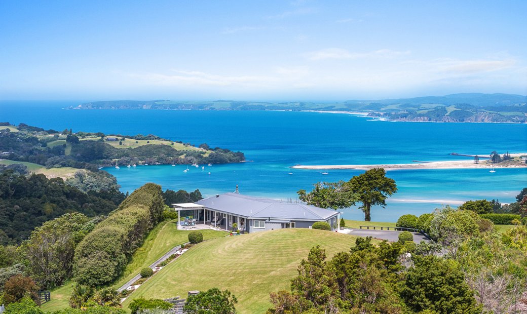 Hawks Nest — Perfekte Küstenlandschaft In Whangateau, Auckland ...