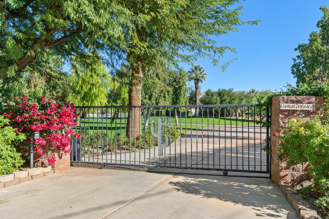 4 Bedrooms Single Family Detached In Indio, California, United States ...