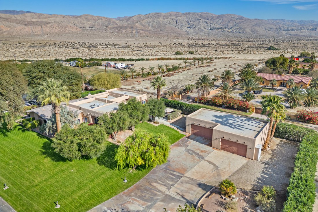 4 Bedrooms Single Family Detached In Indio, California, United States ...