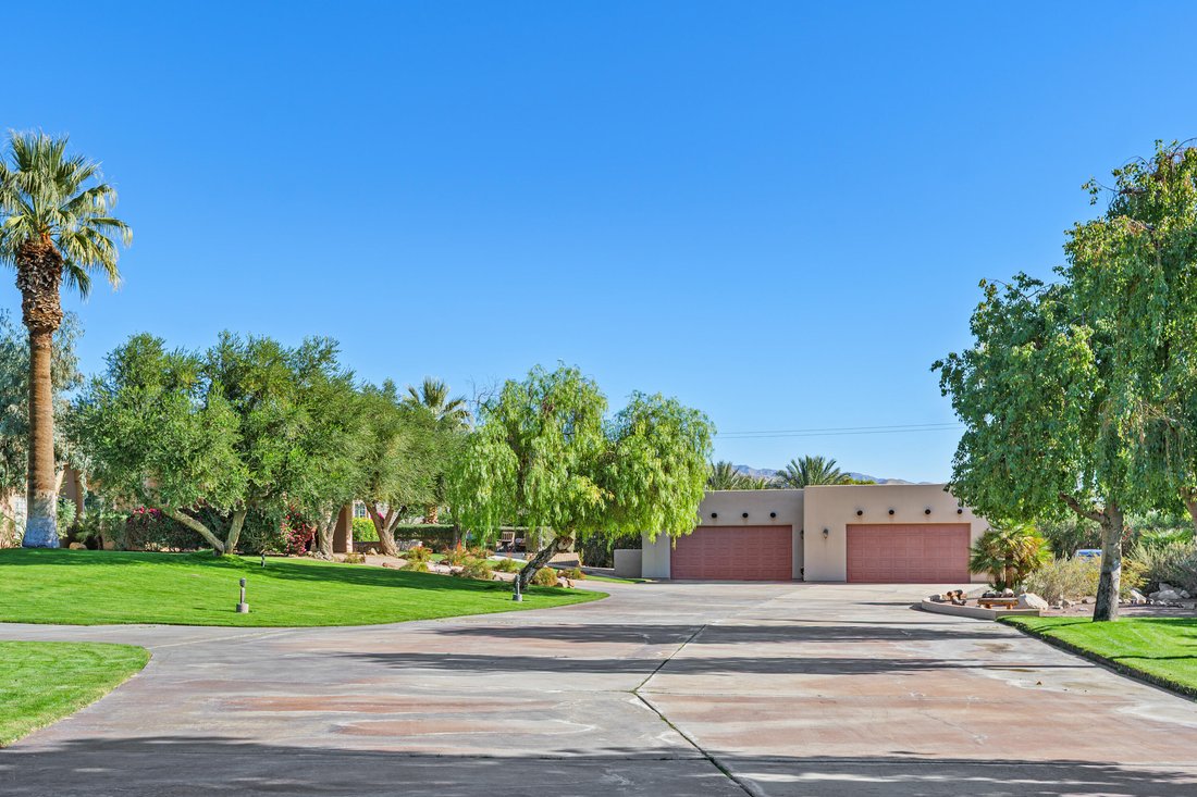 4 Bedrooms Single Family Detached In Indio, California, United States ...